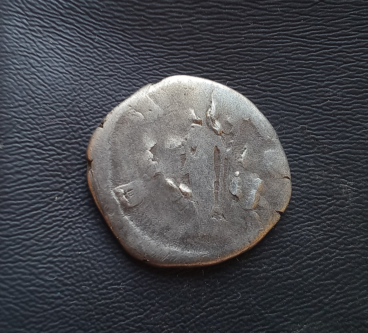 #N130# Roman silver denarius coin of Faustina I from 141-161 AD ...