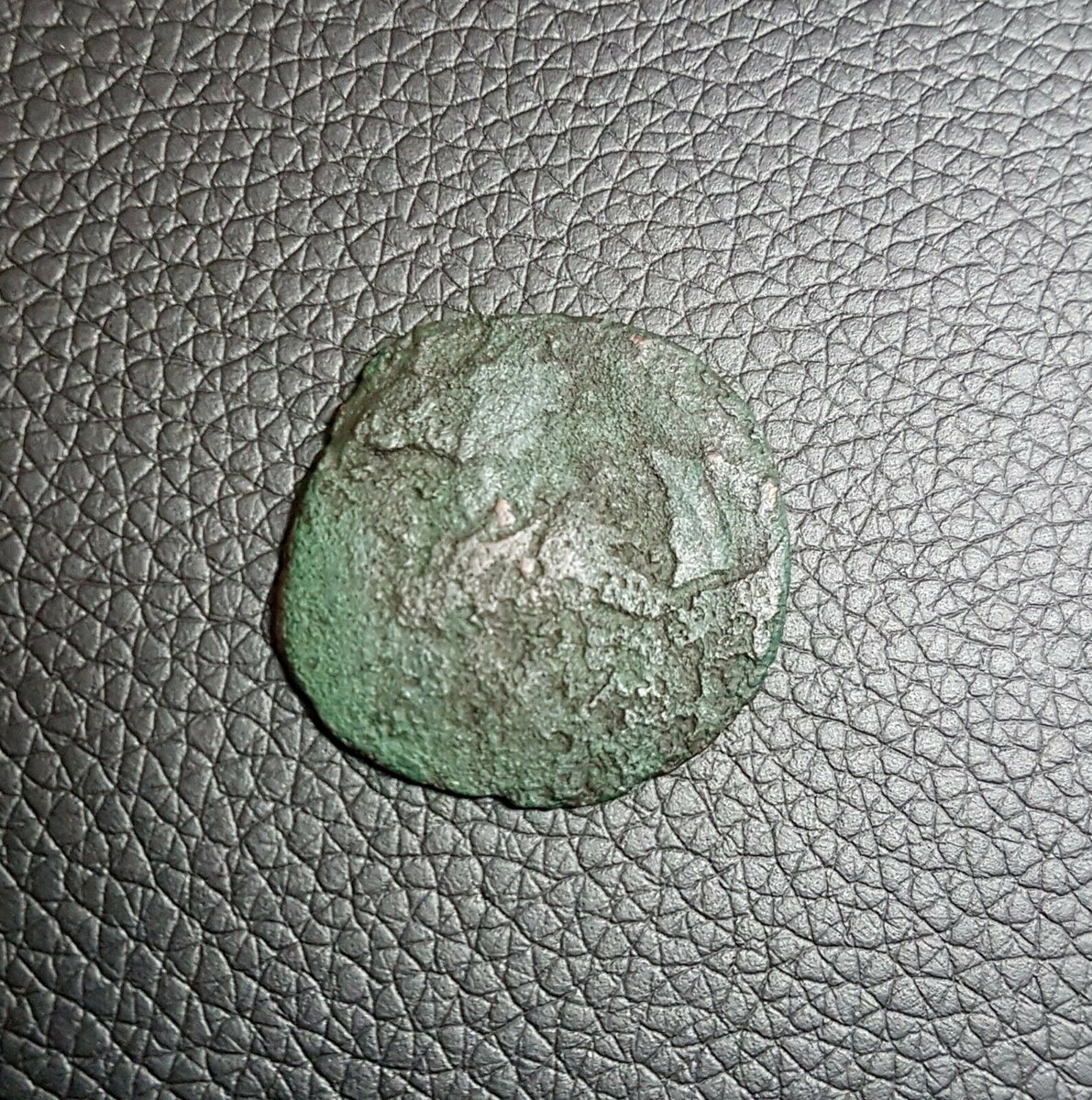#e807# Byzantine Follis coin of Basil II from 1020-1028 AD (Constantin ...
