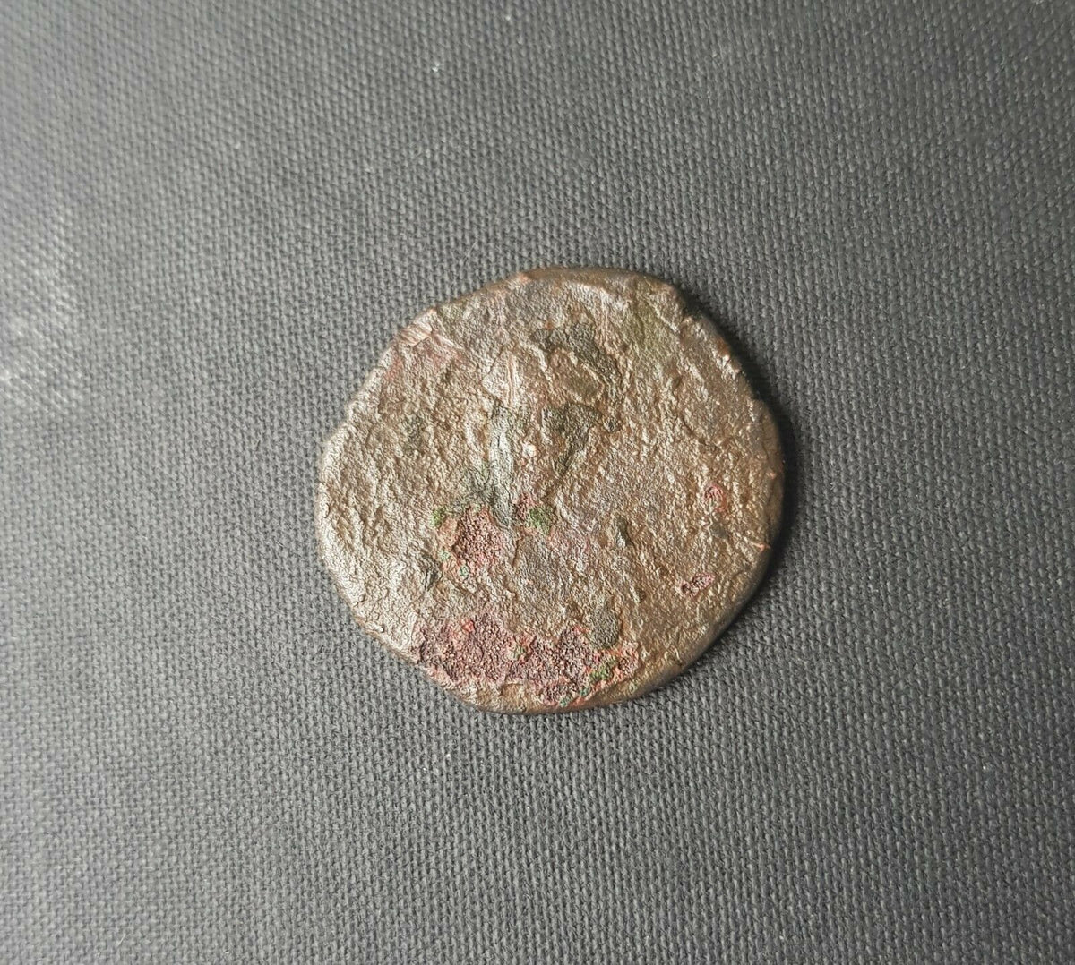 #g400# Byzantine Follis coin of Basil II from 976-1025 AD (Constantino ...