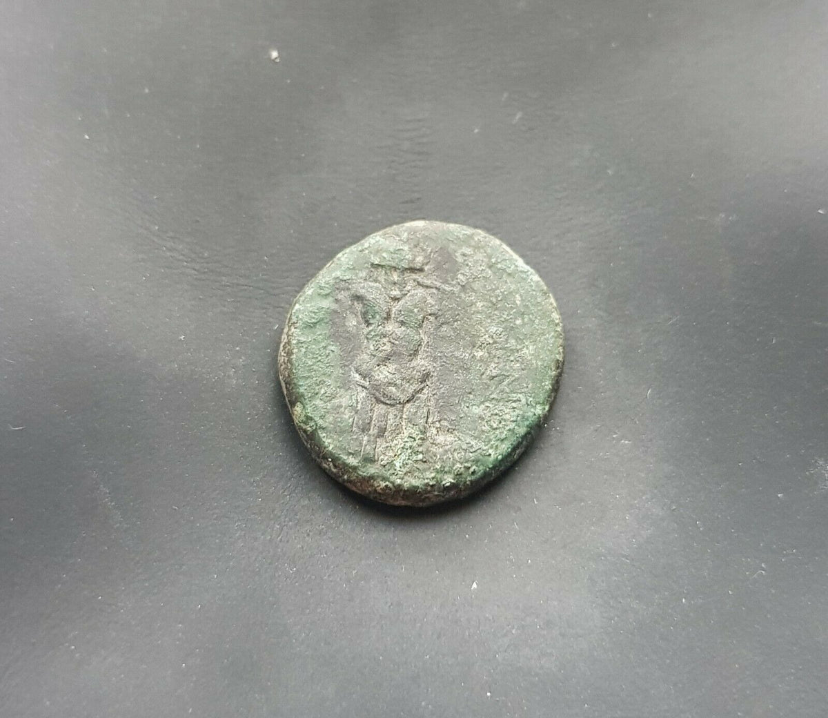 #g054# Anonymous Greek City Issue Bronze Coin of Pergamon from 150-100 ...